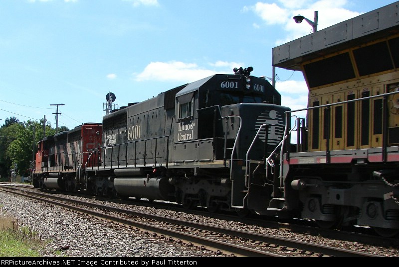 Old IC unit on westbound CN autorack train